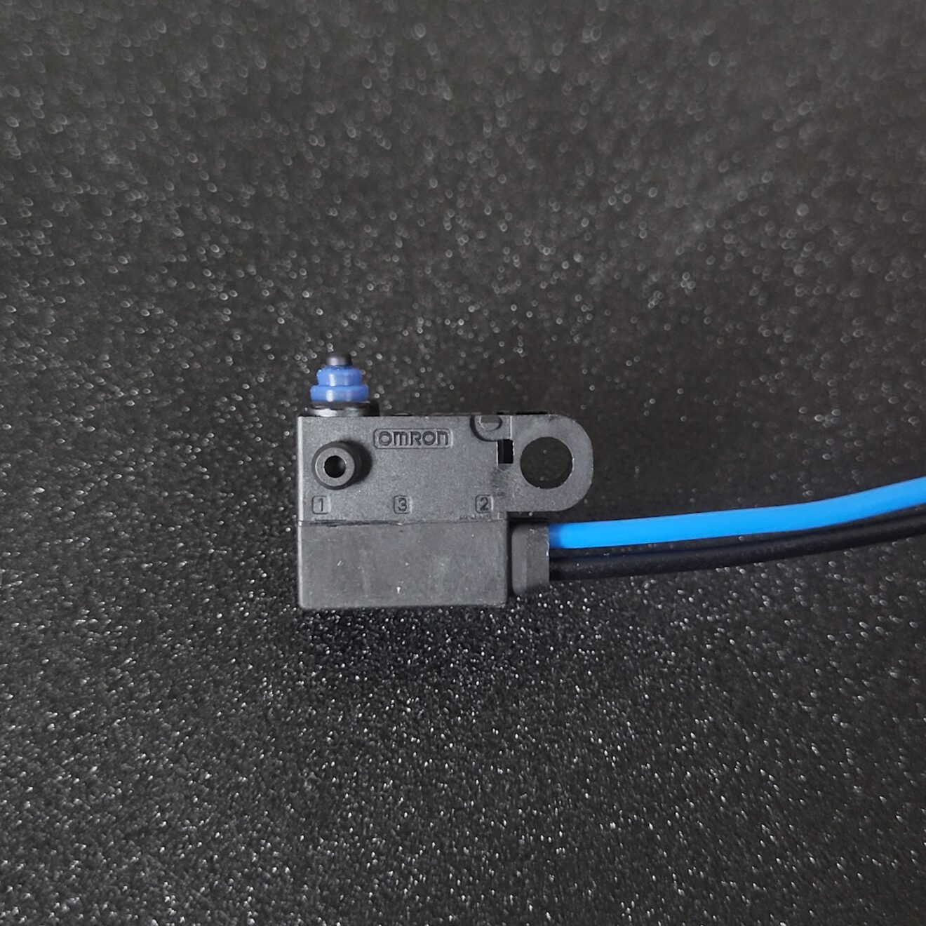 OMRON D2HW-C203MR Micro Switch - DConqueror3D